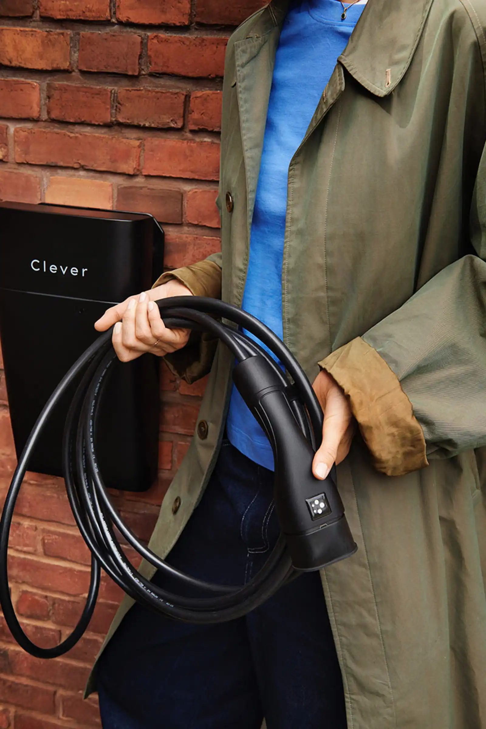 Clever Box - Egen ladeboks i indkørslen | Clever