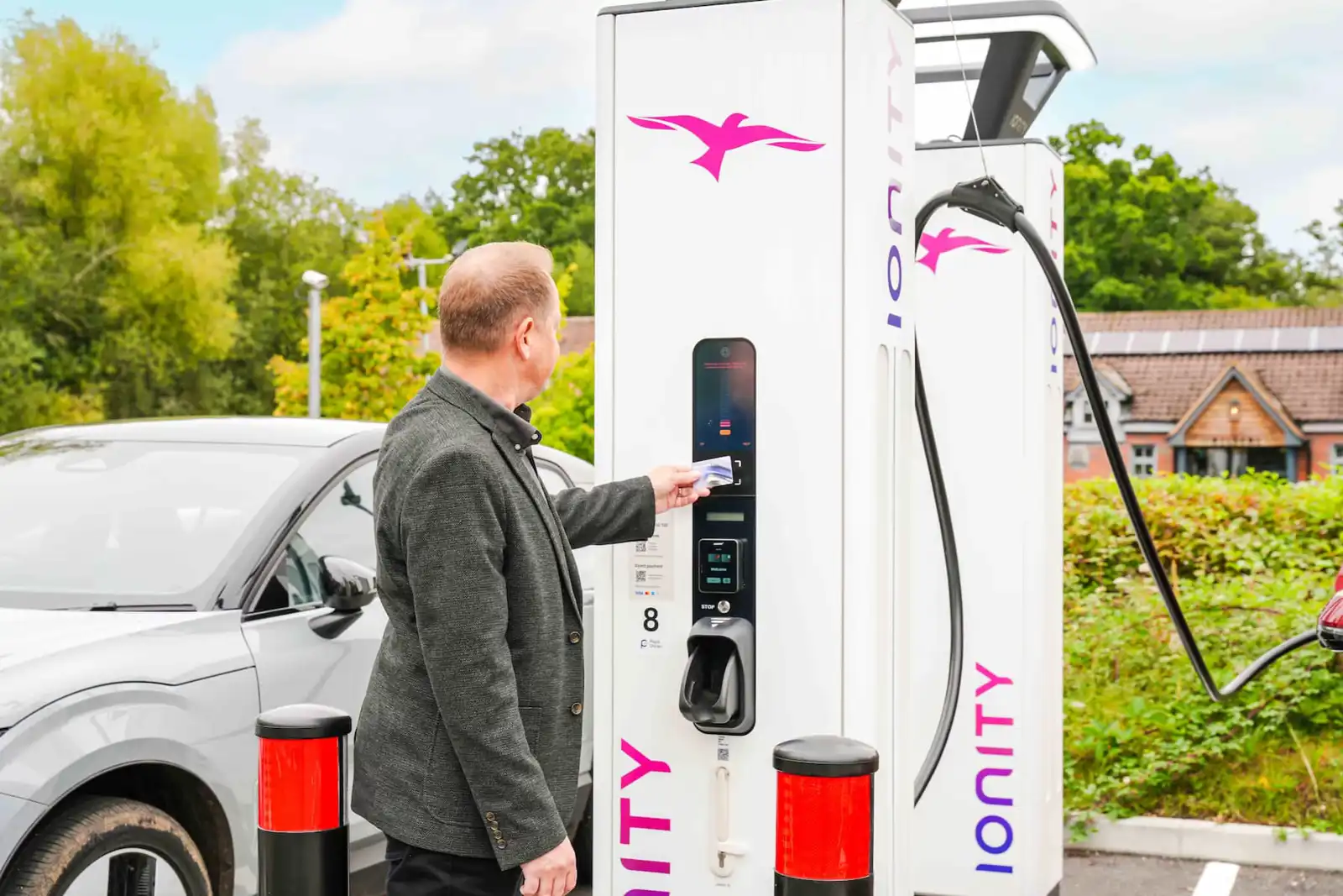 Lad med Clever hos Ionity i Danmark