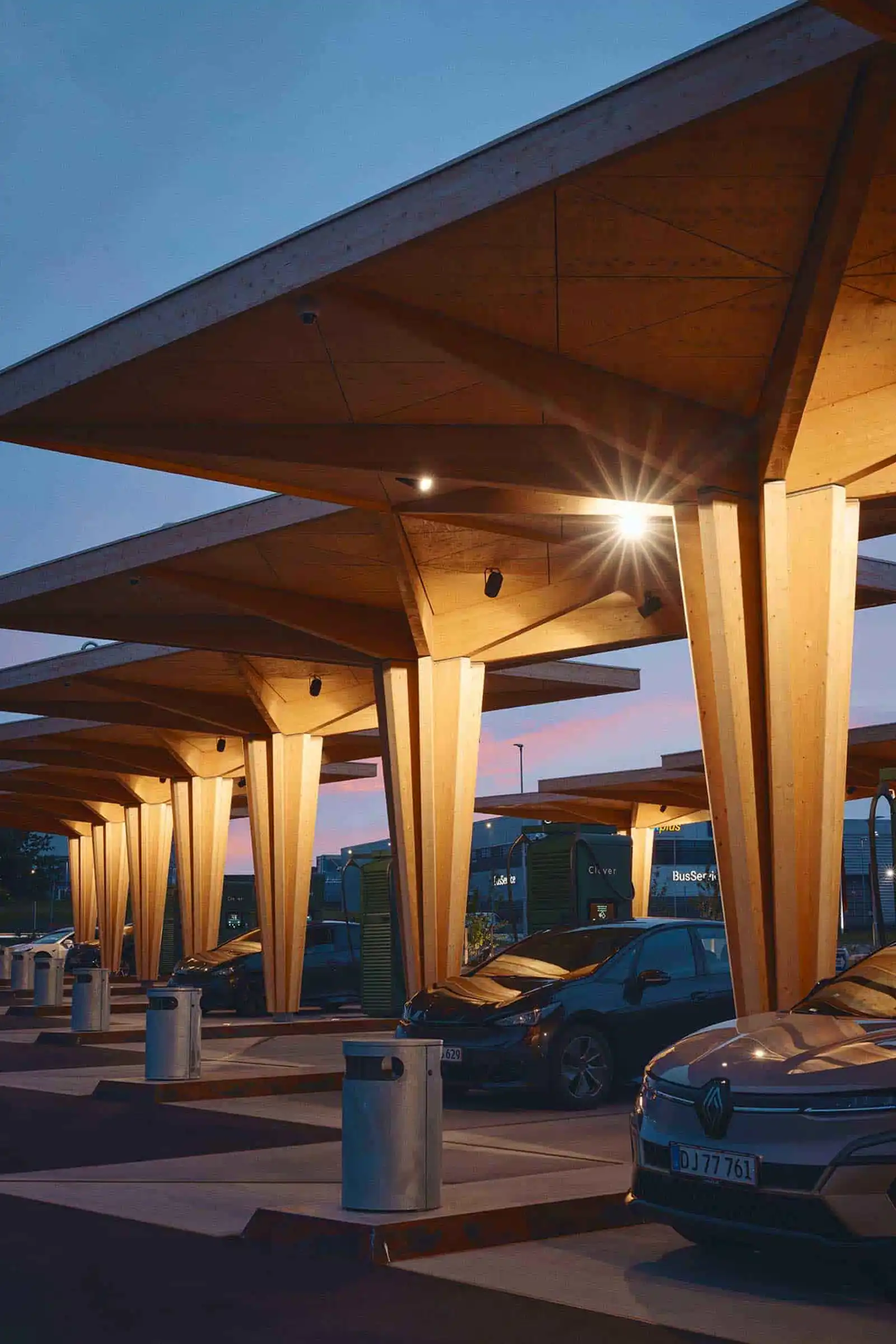 Ladeløsninger til elbiler | Opladning af elbil med Clever | Clever